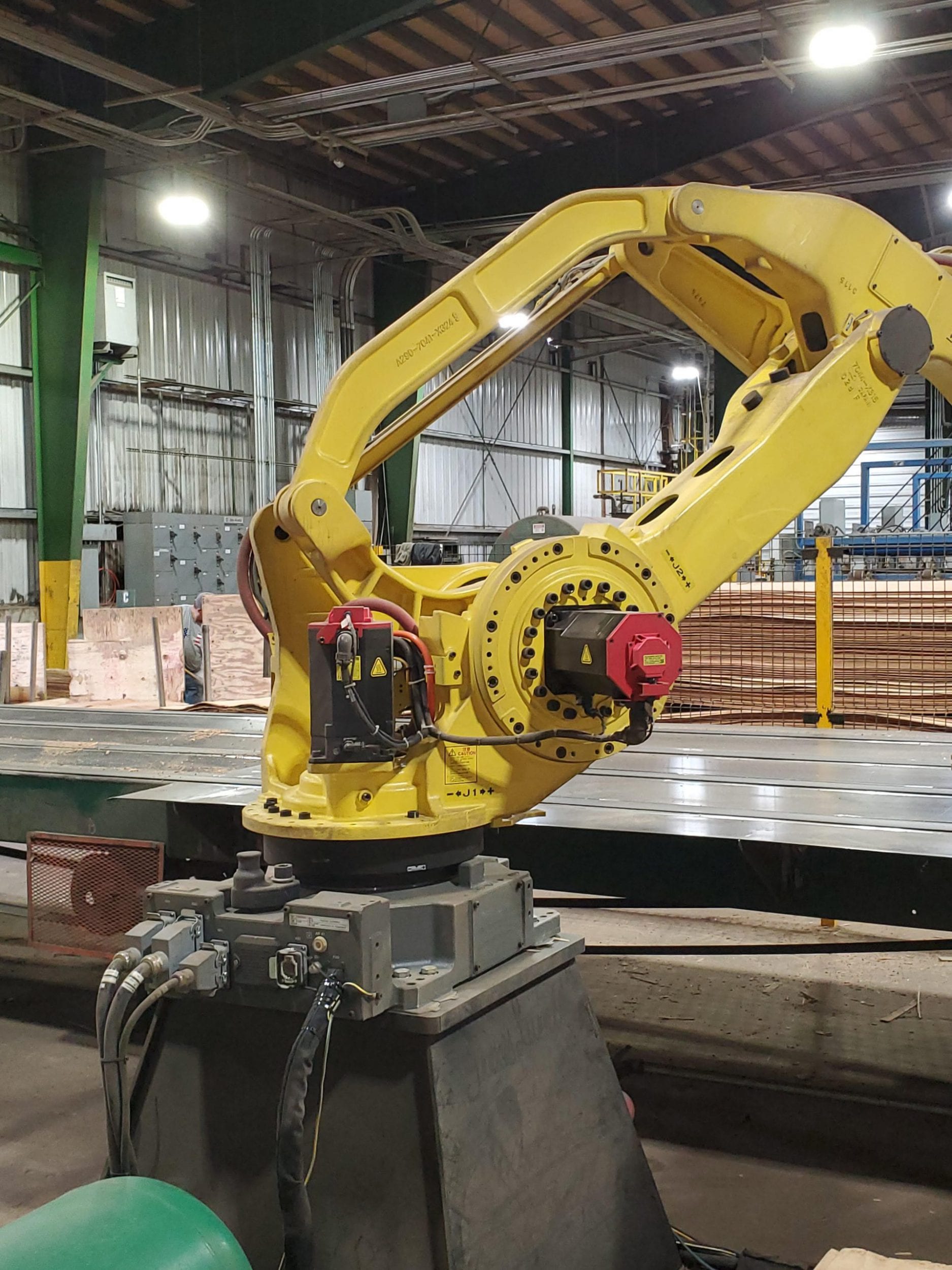 Robots in Wood Products Manufacturing - Freres Engineered Wood